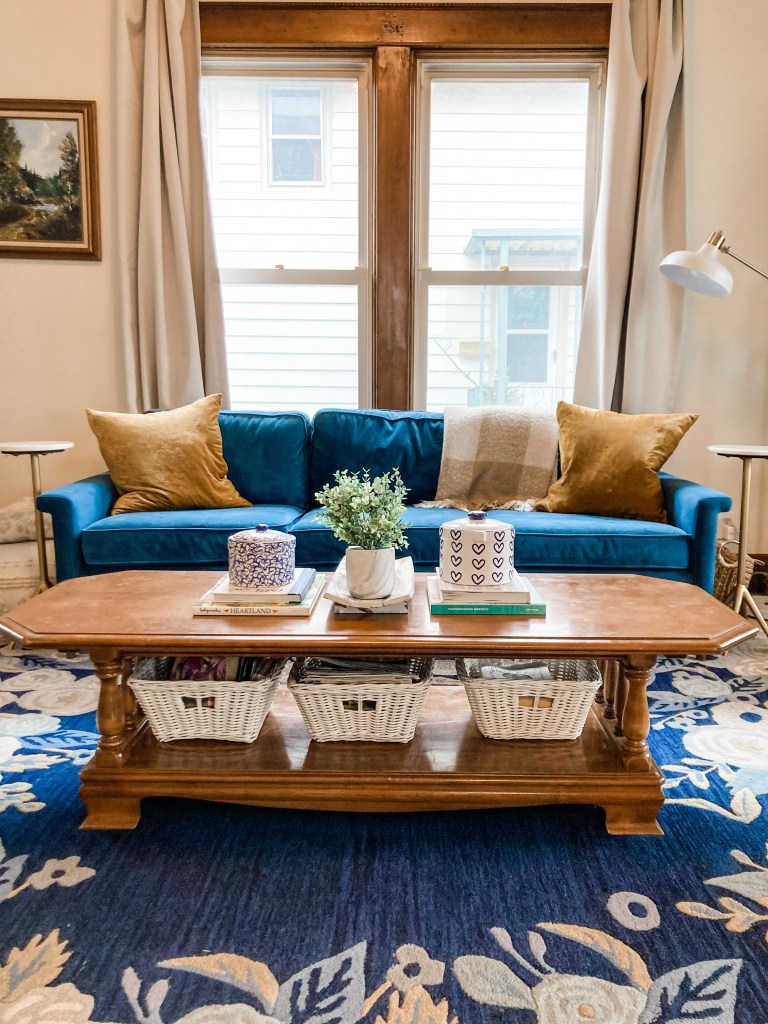 Simple Spring Decorating Around the House (Small Space & Mom Friendly ...
