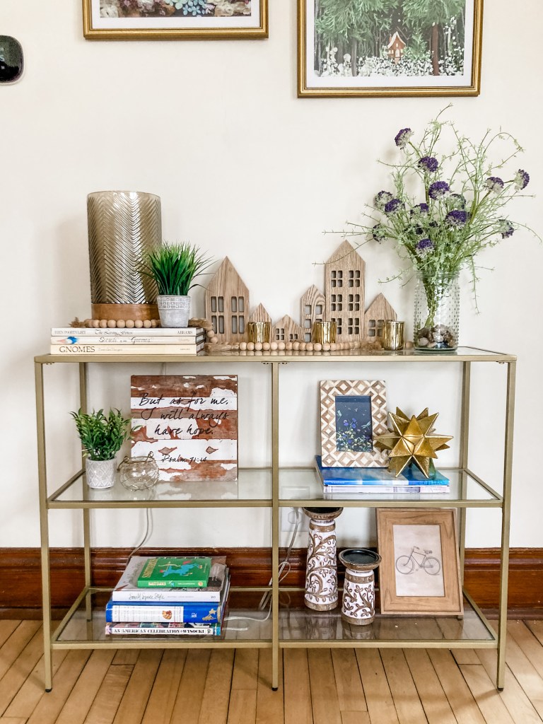 Simple Spring Decorating Around the House (Small Space & Mom Friendly ...