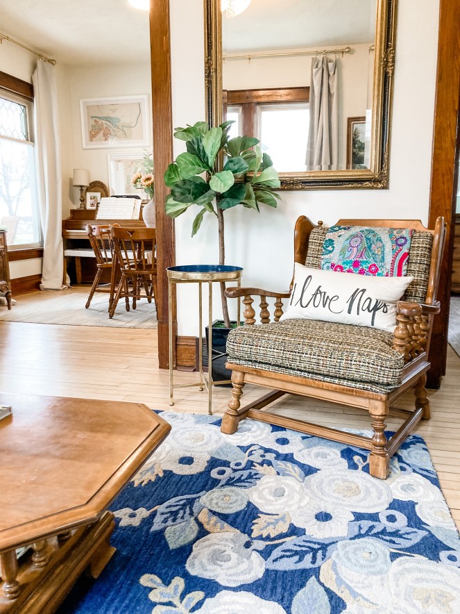 Simple Spring Decorating Around the House (Small Space & Mom Friendly ...
